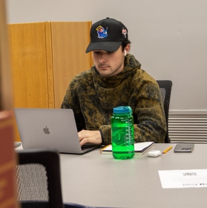 Online – Post University